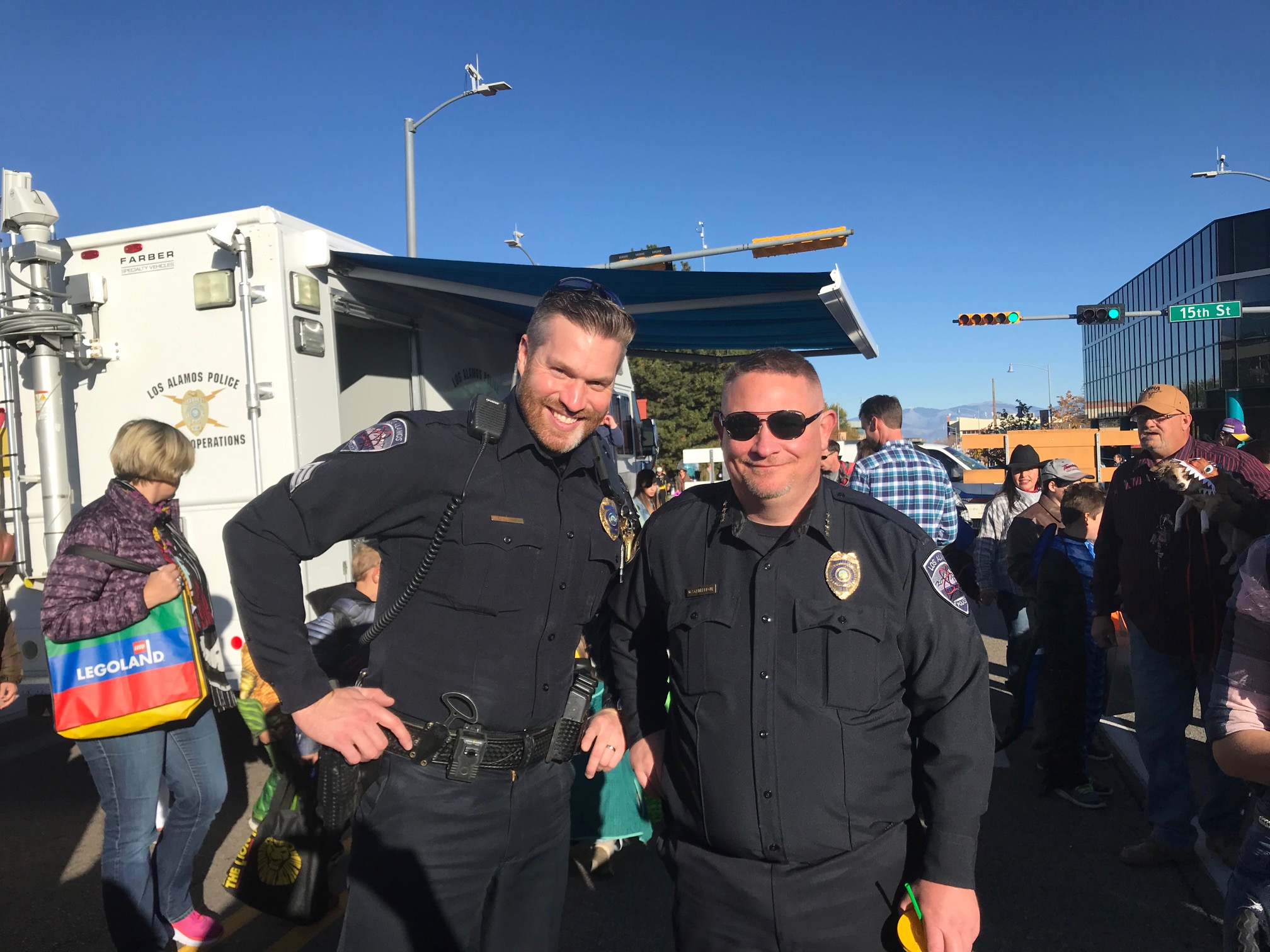 lonz and dino – Los Alamos Reporter