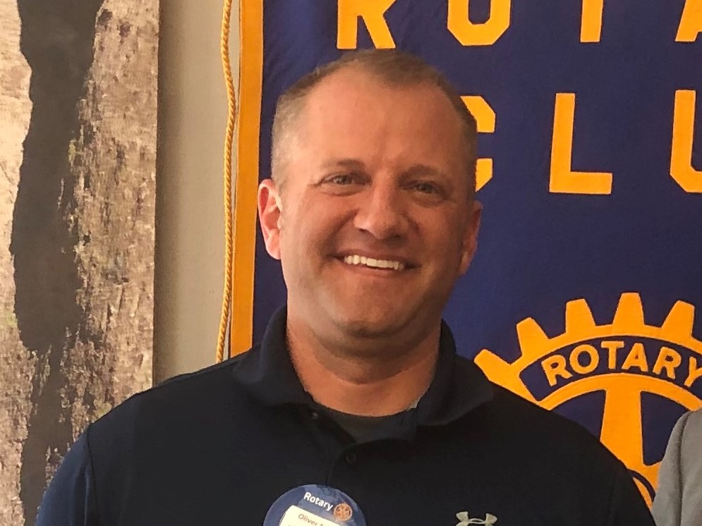 Rotary President Oliver Morris Leads Club Assembly – Los Alamos Reporter