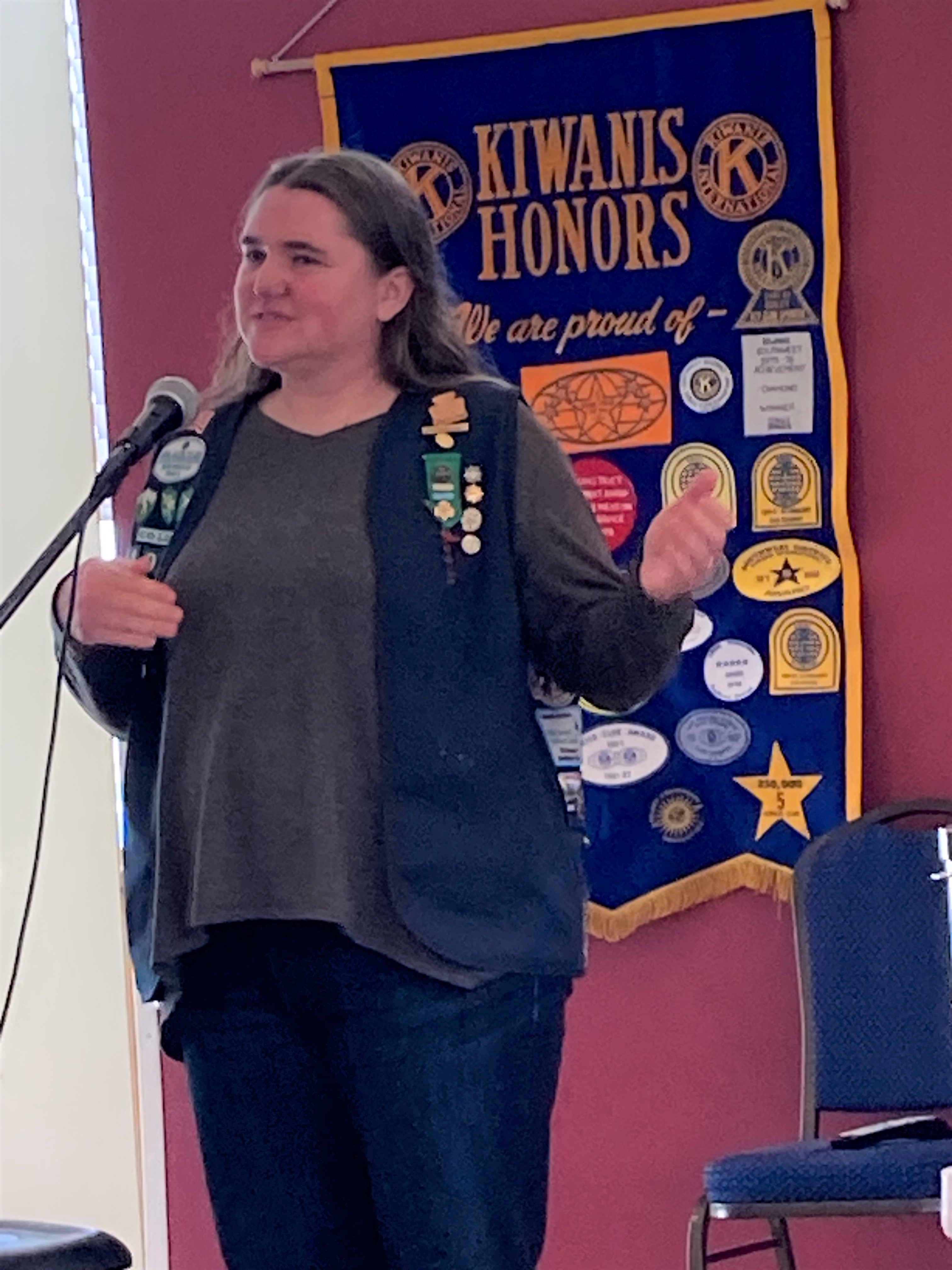 Girl Scout Leader Jeanine Wood Gives Presentation To Kiwanis Club – Los ...