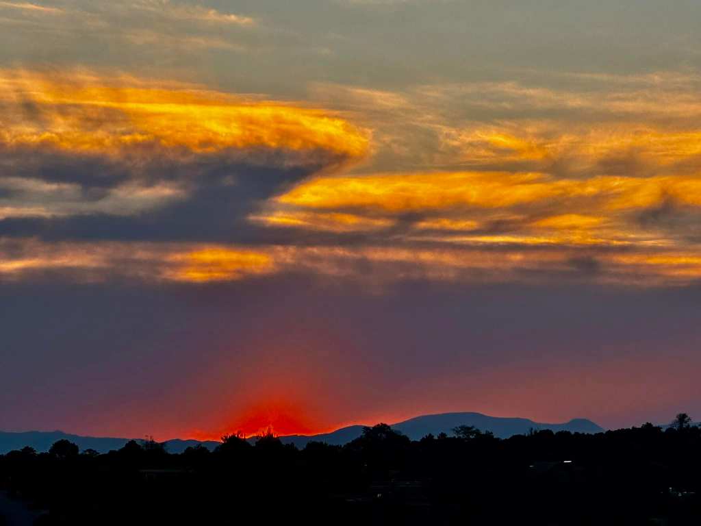 Tuesday’s Santa Fe Sunset…. – Los Alamos Reporter