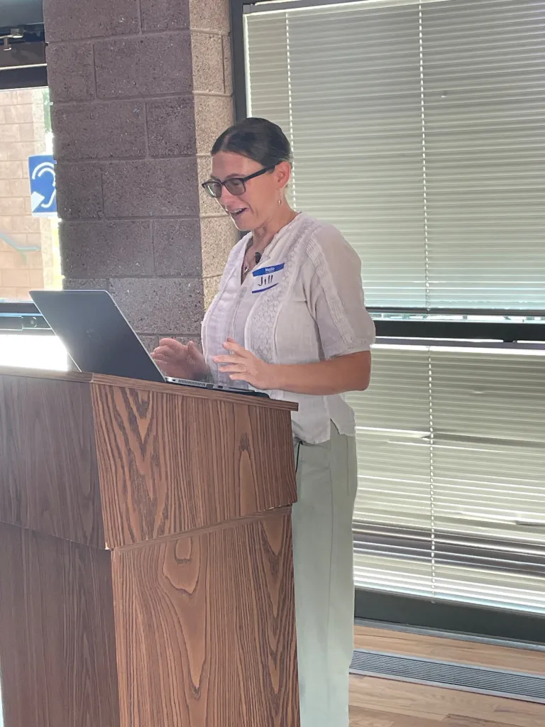 Samizdat’s Jill Lang Shines During ‘Science Of Tea’ ScienceFest Event ...