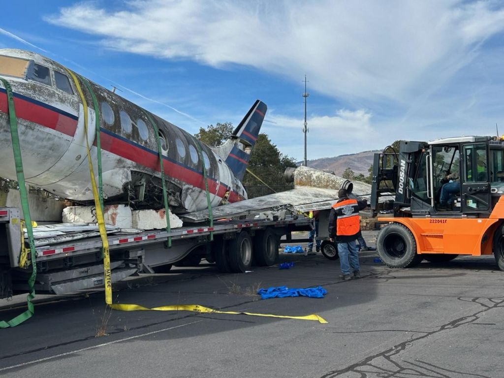 LAFD Takes Delivery Of Plane Fuselage For Use In Future Training ...
